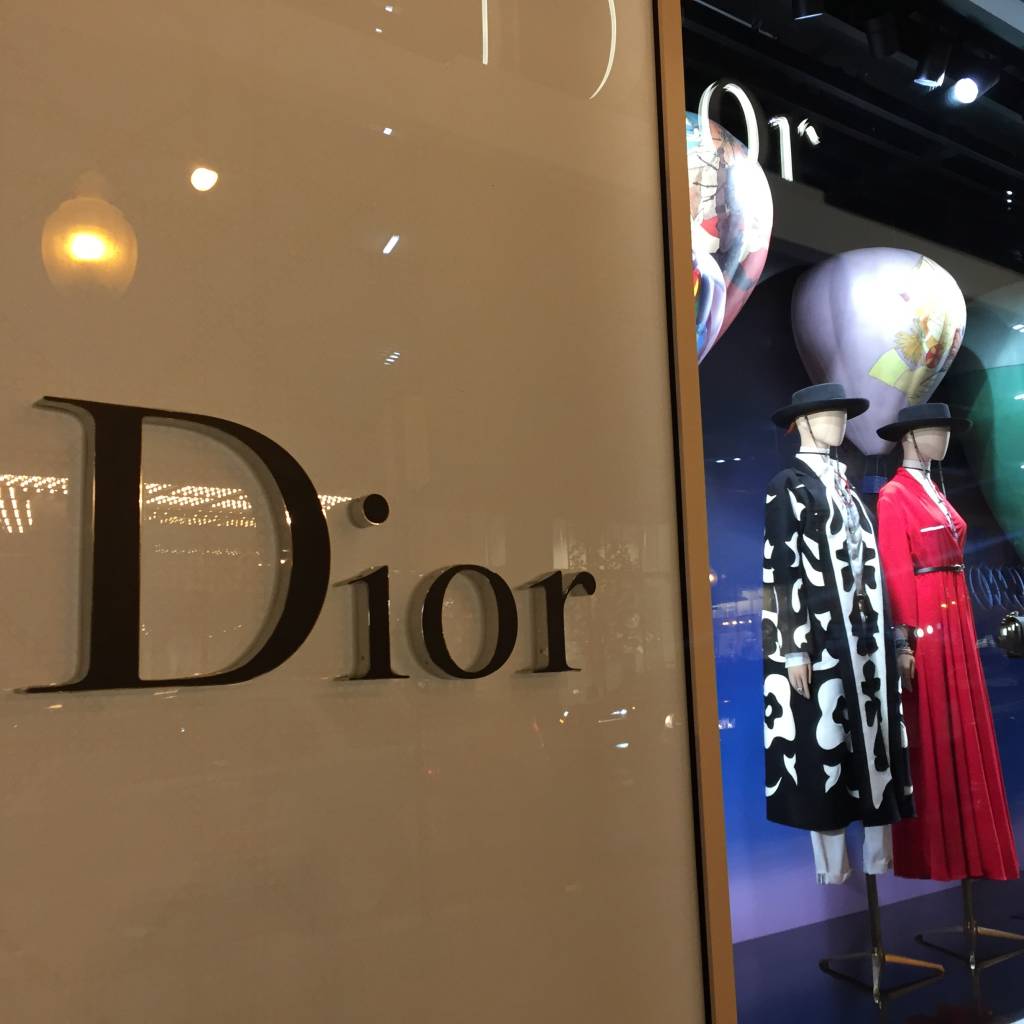 Exclusive Peek at the New Chicago Dior Boutique - PurseBop
