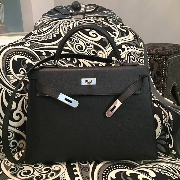 A Guide to Black Bags in Every Price Range - PurseBop