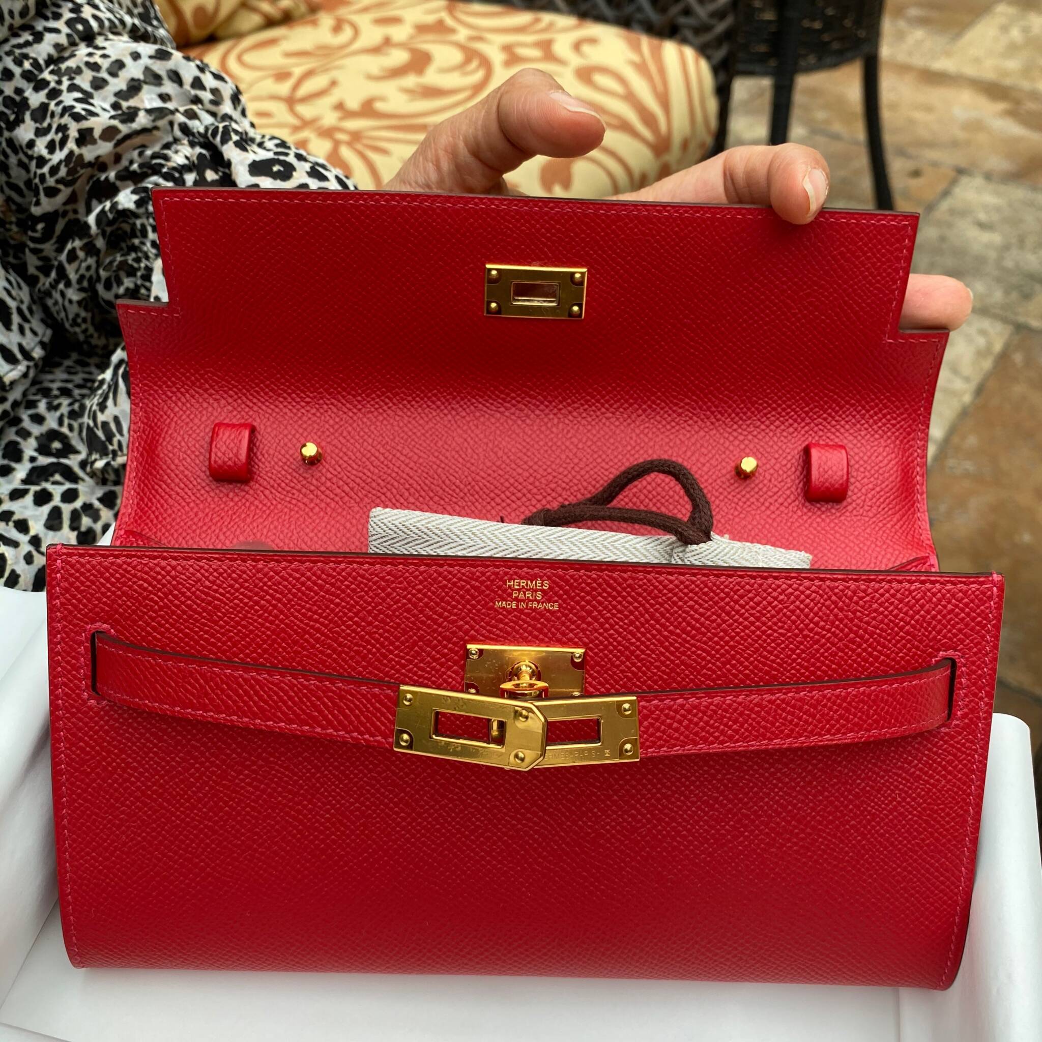 Close Up Interview With The New Herm s Kelly To Go Wallet PurseBop Close Up Interview With The New Herm s Kelly To Go Wallet PurseBop