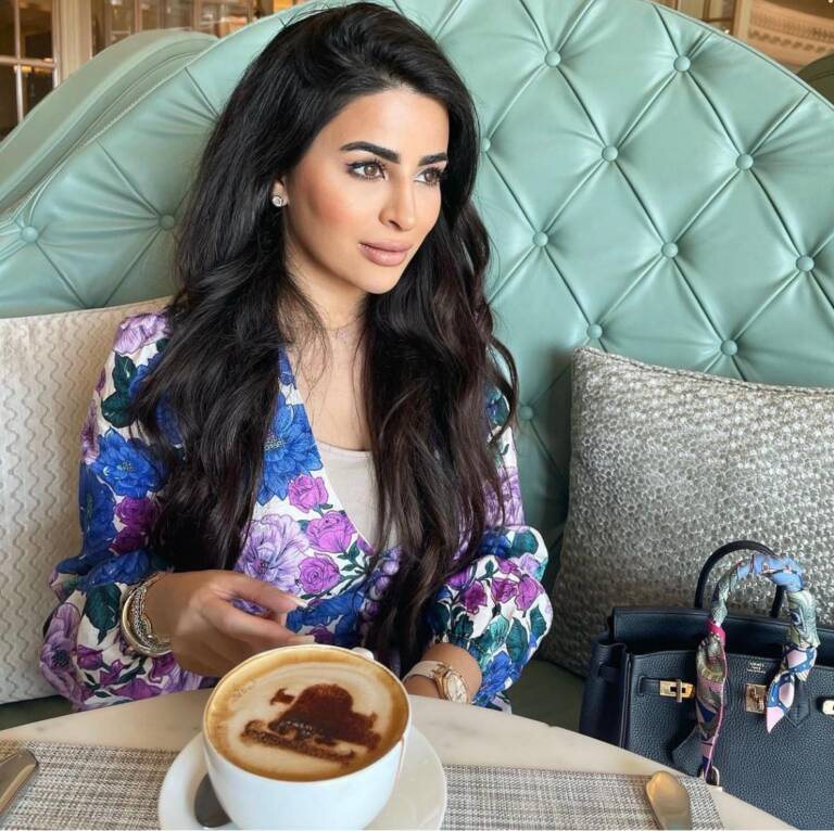Dubai Bling's Safa Siddiqui Shares Her Hermès Journey - PurseBop