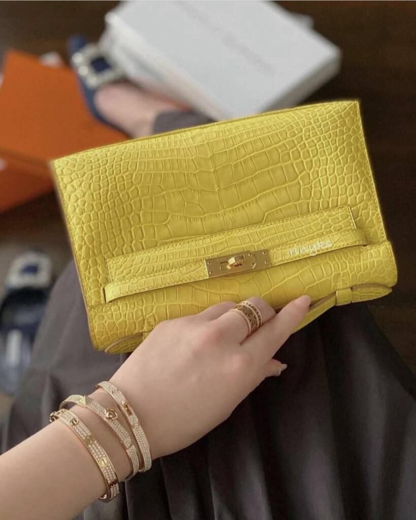 Petite Perfection: The Hermès Mini Kelly II vs. Kelly Pochette - PurseBop