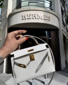 Petite Perfection: The Hermès Mini Kelly II vs. Kelly Pochette - PurseBop