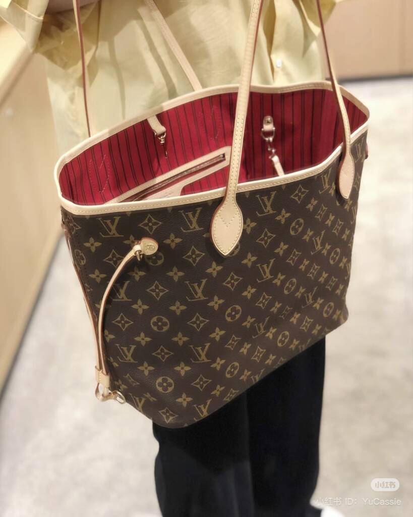 Turn Heads Twice: Louis Vuitton Neverfull Inside Out - PurseBop