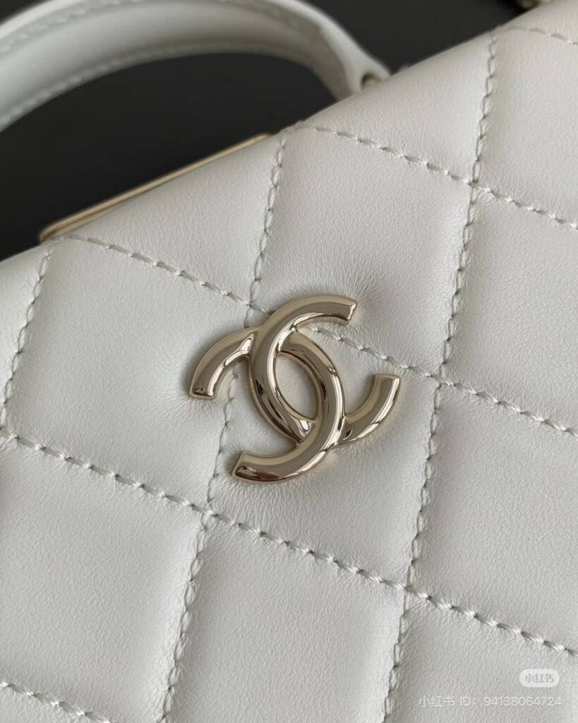 Chanel’s Box Bag: The Season’s Must-Have Update on Classic Style - PurseBop