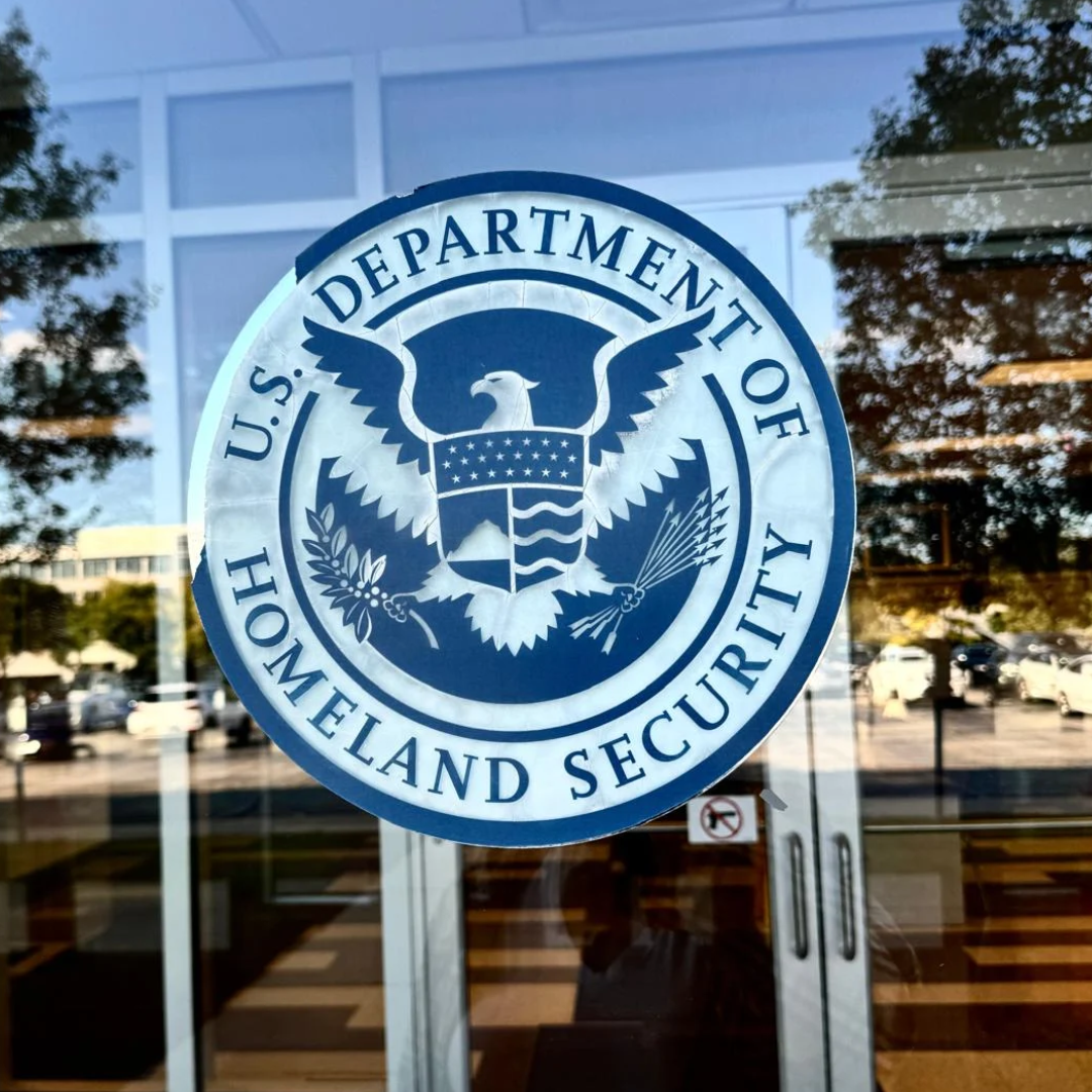 What CBP Agents Can Do Without a Warrant While Traveling - PurseBop