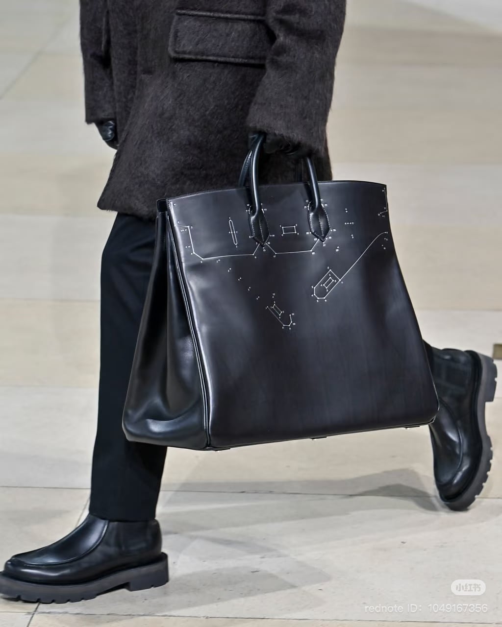 Hermès Mens Winter 2025: HAC Bags Leading the Pack - PurseBop