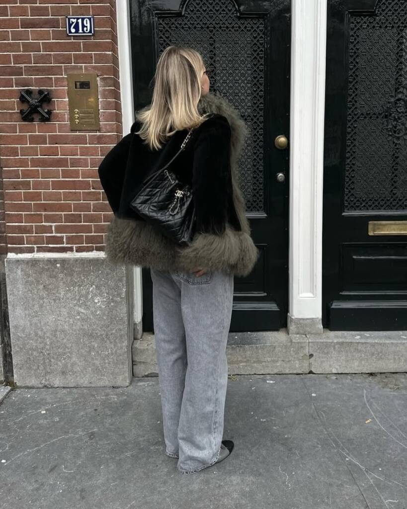 Move Over Chanel 22: The New Chanel 25 Bag Has Arrived - PurseBop