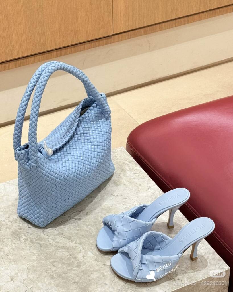 5 Hot Handbags Trending for Spring-Summer 2025 - PurseBop