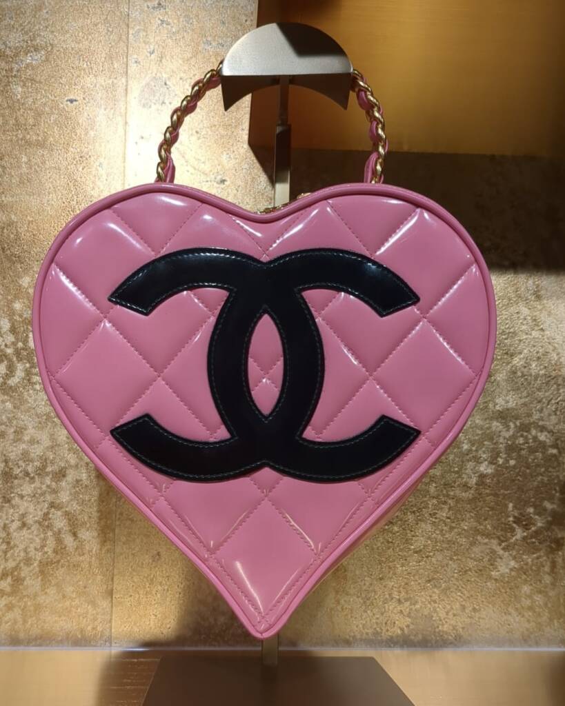 Chanel’s Heart Bag Returns in 25B, and the Love Is Real - PurseBop