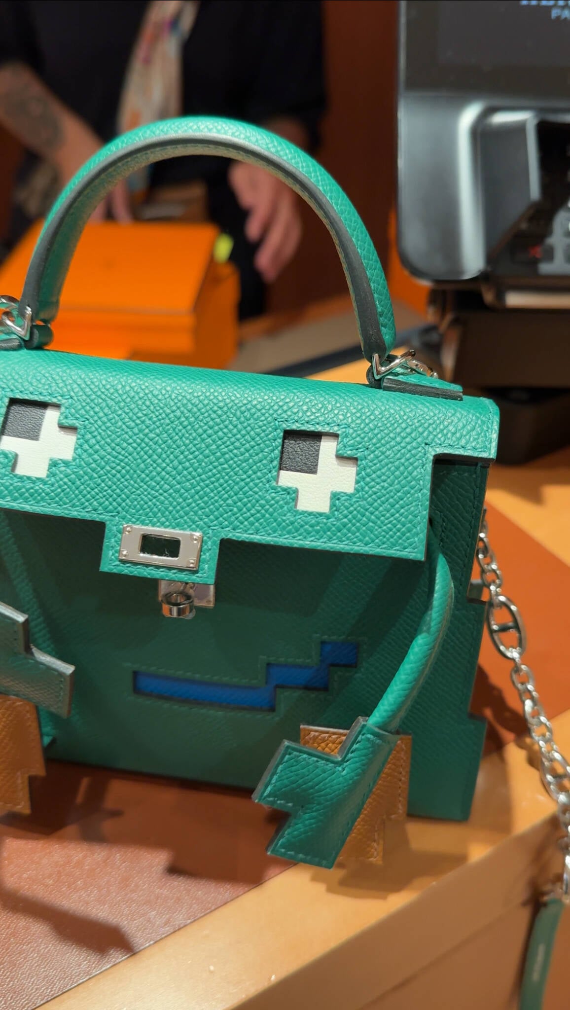 Hermès Clients Experience New Rules in the US - PurseBop