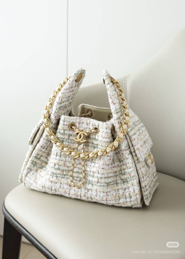 Chanel 25 Handbag Guide: A Modern Classic - PurseBop